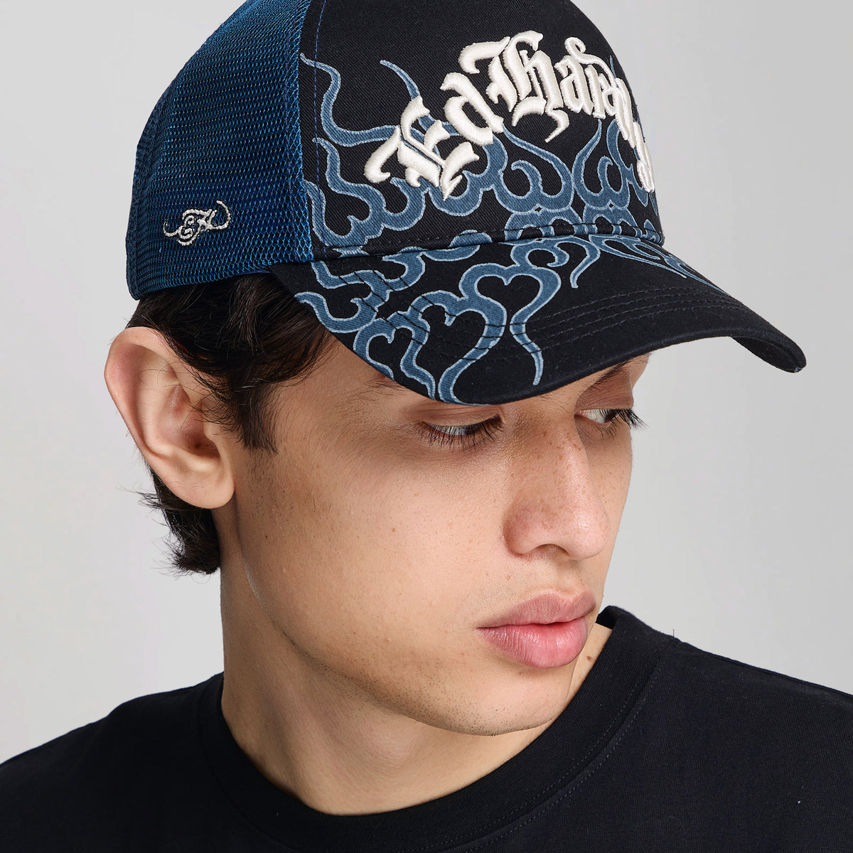 Unisex Flaming Ed Hardy 5 Panel Trucker Cap - Black – Ed Hardy Europe